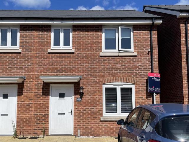 George Holmes Way, Bristol BS16 4 bed semi detached house to rent £2,800 pcm £646 pw