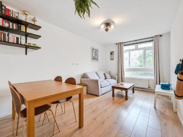 George Loveless House, Diss Street. 1 bed flat to rent £2,496 pcm £576 pw