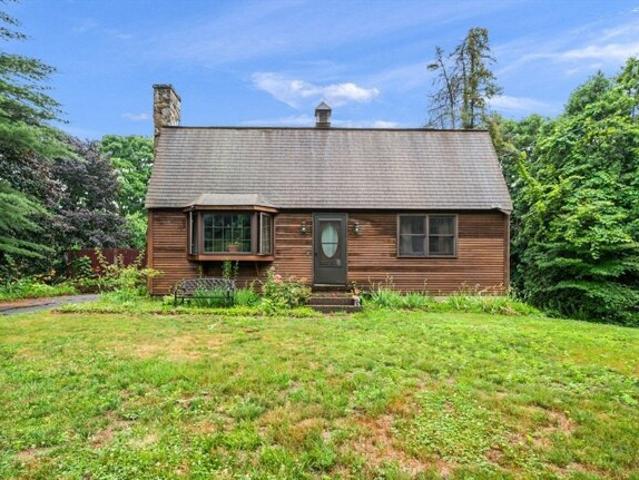 George Loomis Rd, Southwick, Home For Sale