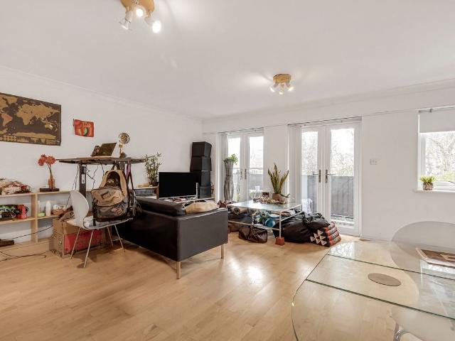George Leybourne House, Fletcher Street, Tower Hamlets E1, 1 bed flat to rent, £1,775 pcm | PrimeLocation