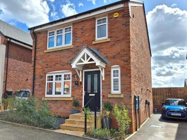 George Lees Avenue, Priorslee, 3 Bedroom Detached
