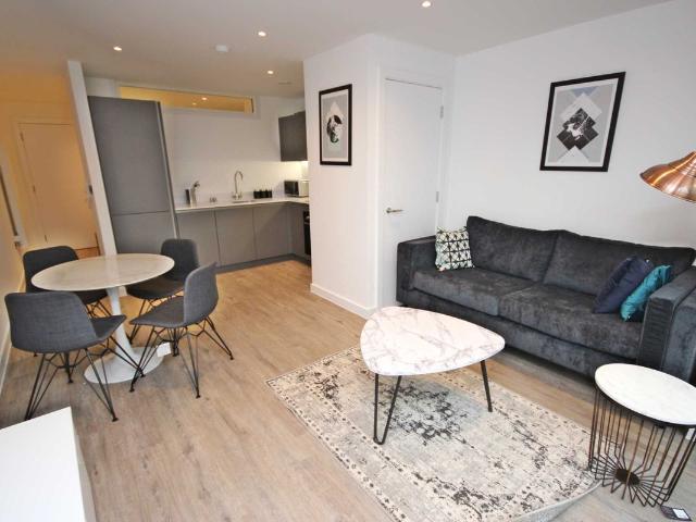 George Street, Manchester M1, 1 bed flat to rent, £1,125 pcm | PrimeLocation