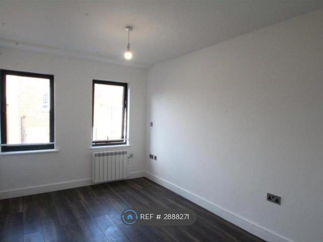 George Street, Aylesbury HP20, 1 bed flat to rent, £1,150 pcm | PrimeLocation