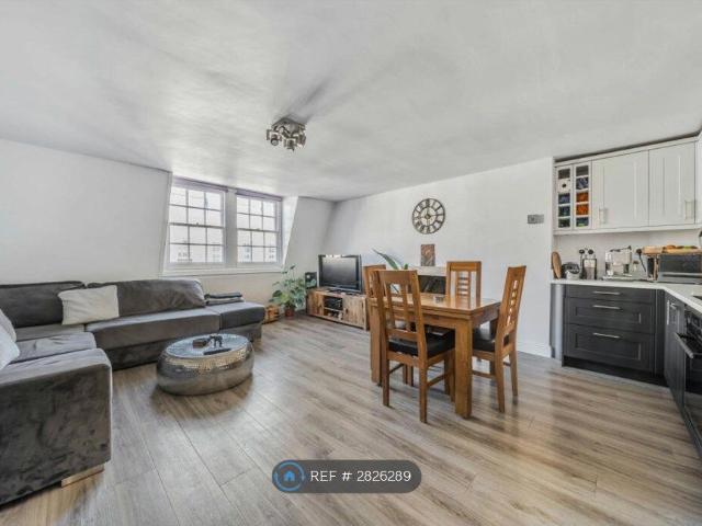 George Street, Bath BA1, 2 bed flat to rent, £2,200 pcm | PrimeLocation