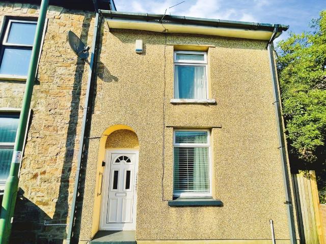 George Street, Ebbw Vale NP23, 2 bed end terrace house to rent, £700 pcm | PrimeLocation