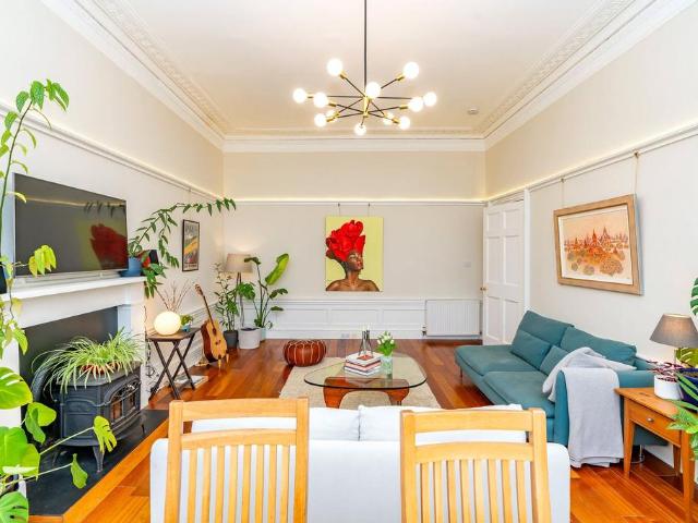 George Street, Edinburgh, Midlothian 3 bed apartment to rent £2,850 pcm £658 pw
