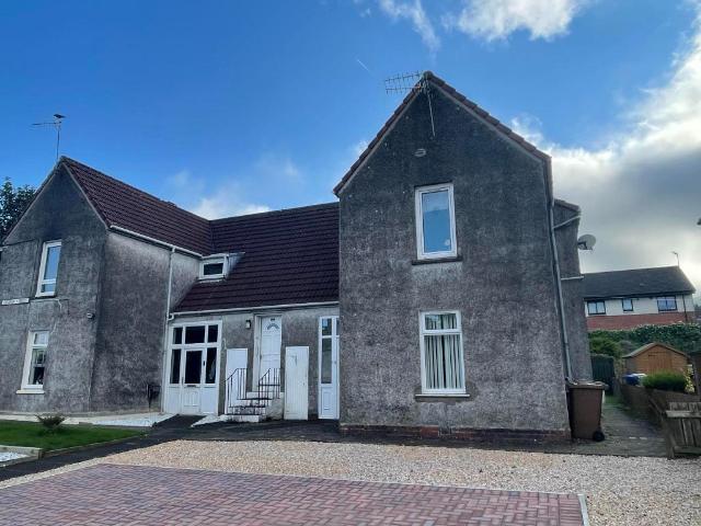George Street, Largs, North Ayrshire. 2 bed flat to rent £2,200 pcm £508 pw
