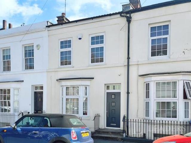 George Street, Leamington Spa, 3 Bedroom Town