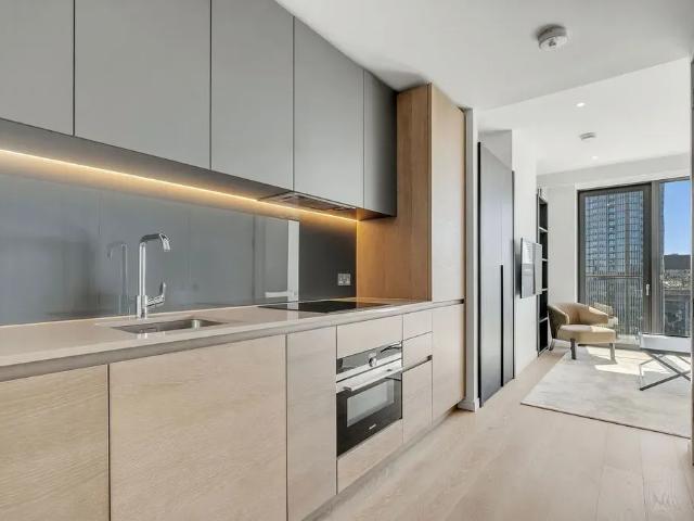 George Street, London E14, Studio to rent, £2,607 pcm | PrimeLocation