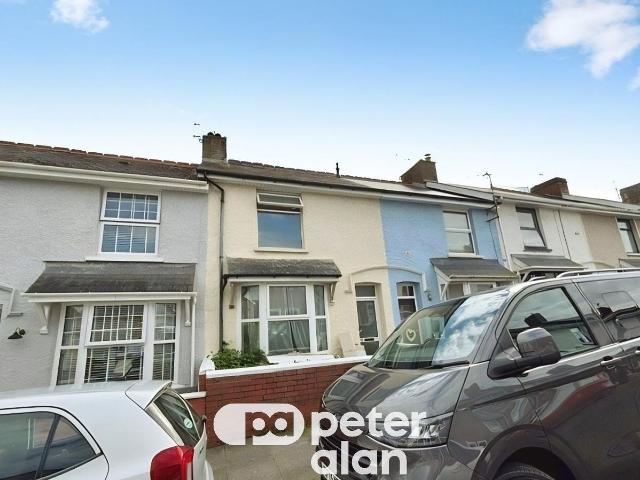 George Street, Porthcawl CF36, 2 bed property to rent, £1,000 pcm | PrimeLocation