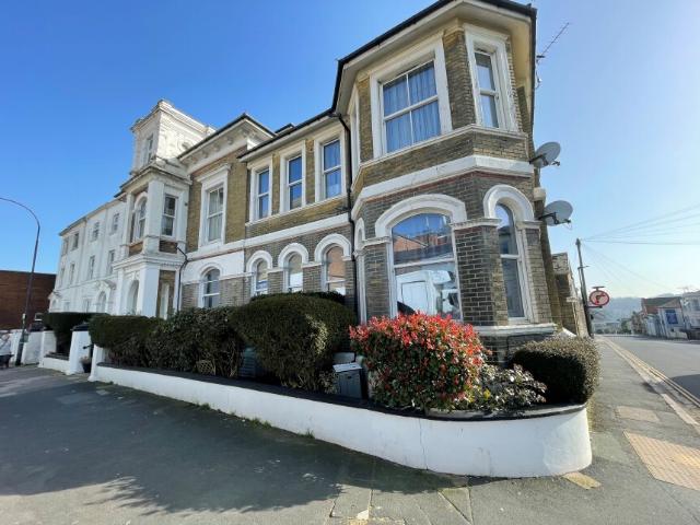 George Street, Ryde PO33, 1 bed flat to rent, £925 pcm | PrimeLocation
