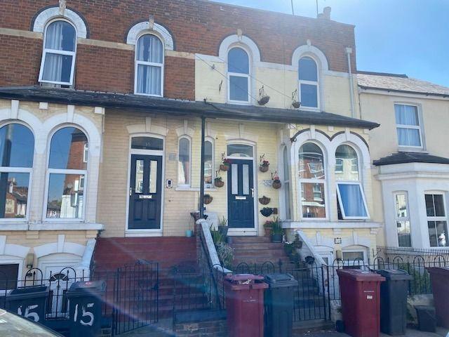 George Street, Reading, Berkshire RG1, 1 bed flat to rent, £1,150 pcm | PrimeLocation