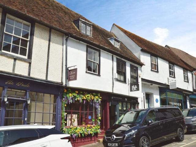 George Street, St Albans, AL3 2 bed maisonette to rent £1,800 pcm £415 pw