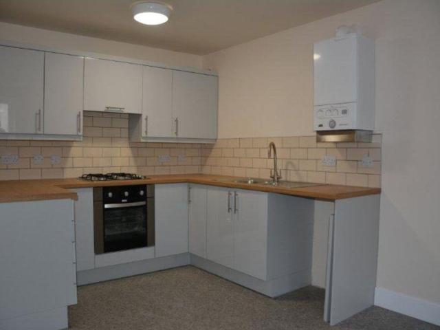 George Street, 2nd Floor Flat, Burnham On Sea TA8, 2 bed detached house to rent, £875 pcm | PrimeLocation