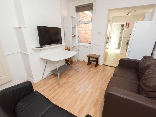 George Road, Selly Oak, Birmingham, West Midlands B29, 4 bed shared accommodation to rent, £438 pcm | PrimeLocation