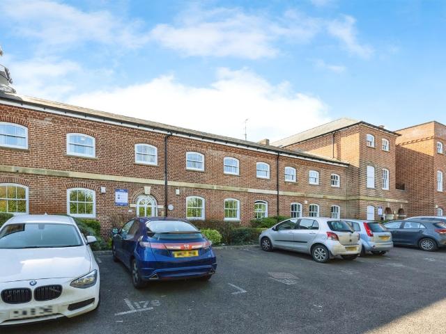 George Roche Road, Canterbury CT1, 3 bed flat to rent, £1,450 pcm | PrimeLocation