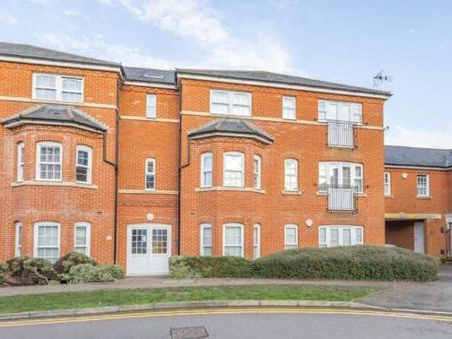 George Roche Road, Canterbury, 2 Bedroom Flat