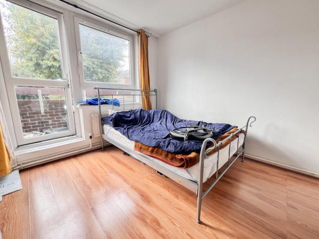 George Walter Court,, SE16