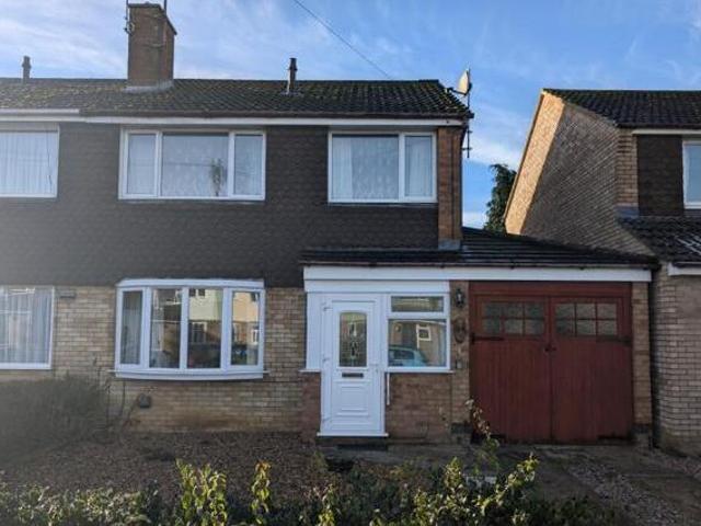 Georges Avenue, Bugbrooke, 3 Bedroom Semi detached