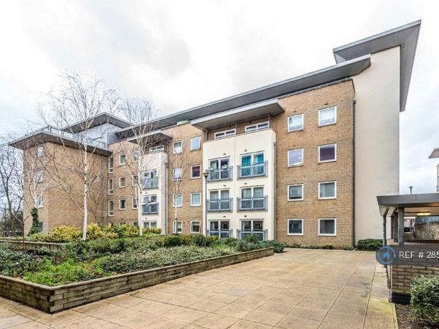 Gean Court, London, N11 1 bed flat to rent £1,650 pcm £381 pw