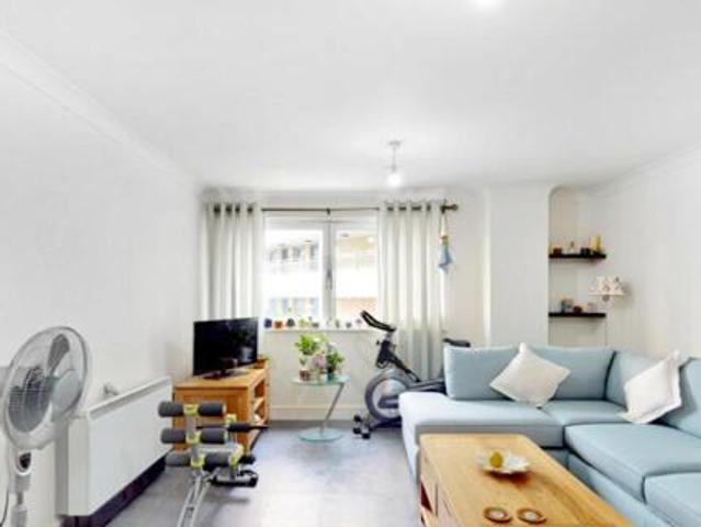 Geary Court, The Concourse, 2 Bedroom Flat