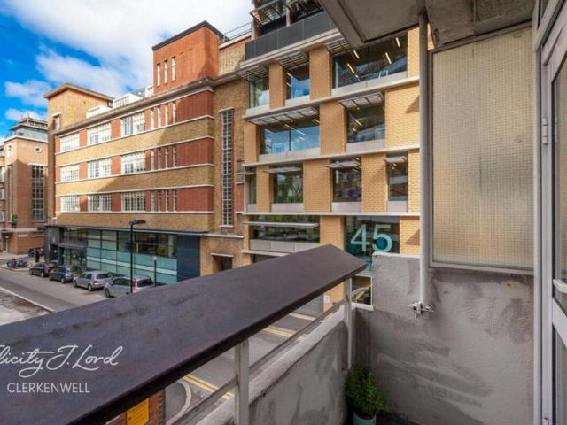 Gee Street, LONDON 3 bed apartment to rent £3,300 pcm £762 pw