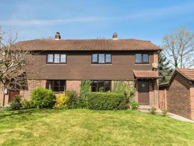 Geers Wood, Heathfield, 3 Bedroom Semi detached