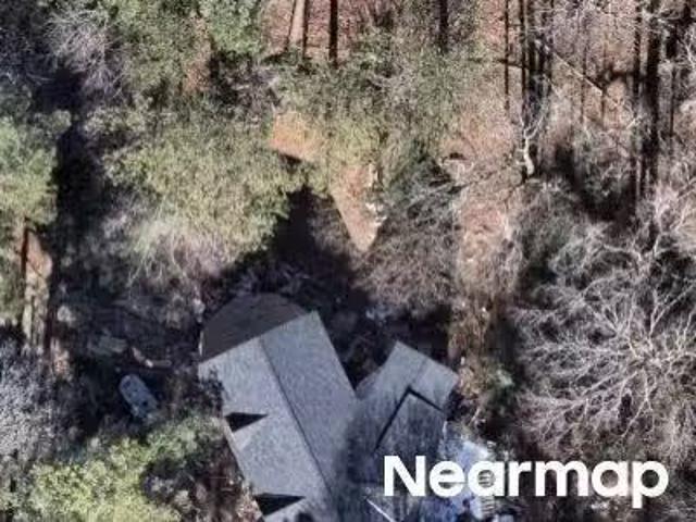 Gees Mill Rd NE