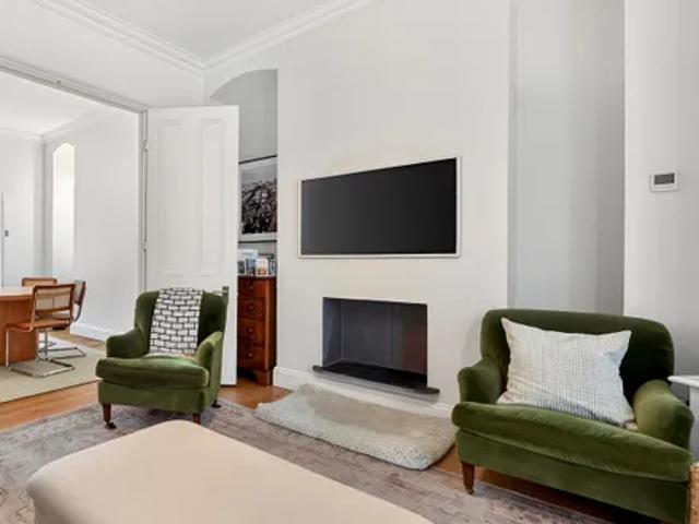 Gelateria Romeo & Giulietta, 137 Albion Road, Hackney, N16 9JU, United Kingdom | 5 bed house for rent #167392204 | Rentberry