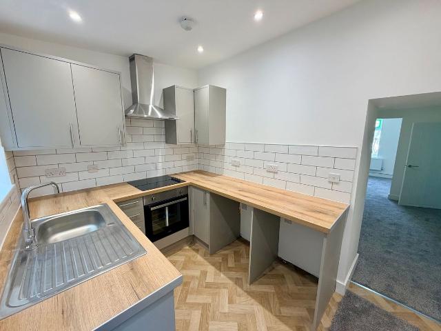 Gelli Terrace, Gelli CF41, 3 bed terraced house to rent, £800 pcm | PrimeLocation