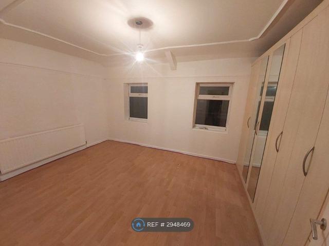Gelli Road, Gelli, Pentre CF41, 4 bed end terrace house to rent, £950 pcm | PrimeLocation
