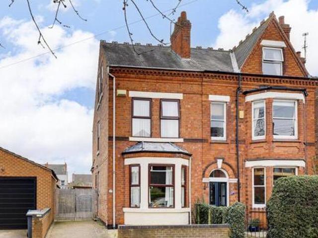 Gertrude Road, West Bridgford, 4 Bedroom Semi detached