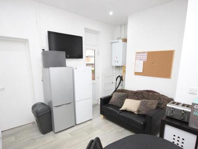 Gerald Road, Salford, 4 Bedroom House