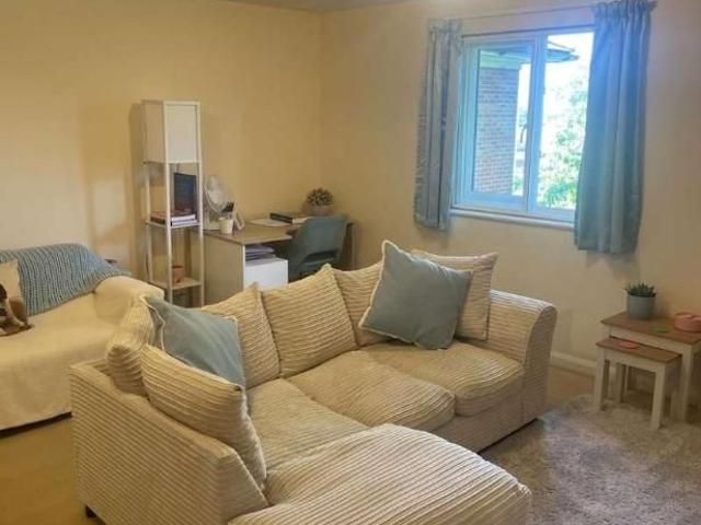 Geraldine Court, Swynford Gardens, Hendon, NW4