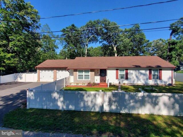 Geranium St, Browns Mills, Home For Sale