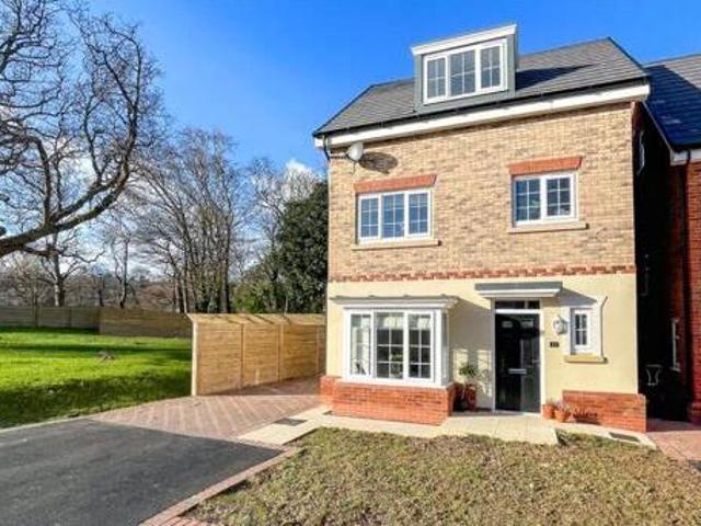Gerddi Derw, Colwyn Bay, 4 Bedroom Detached
