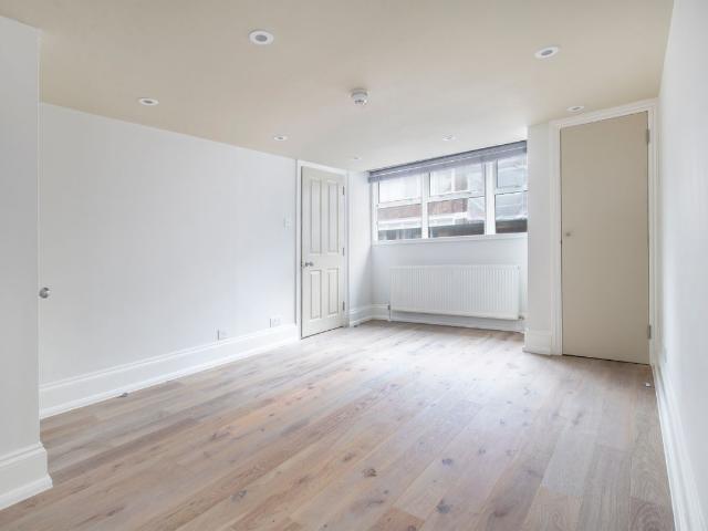 Gerrard Street, Chinatown W1D, 1 bed flat to rent, £2,557 pcm | PrimeLocation