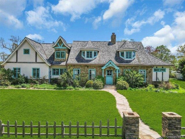 Gerritsen Ave, Bayport, Home For Sale