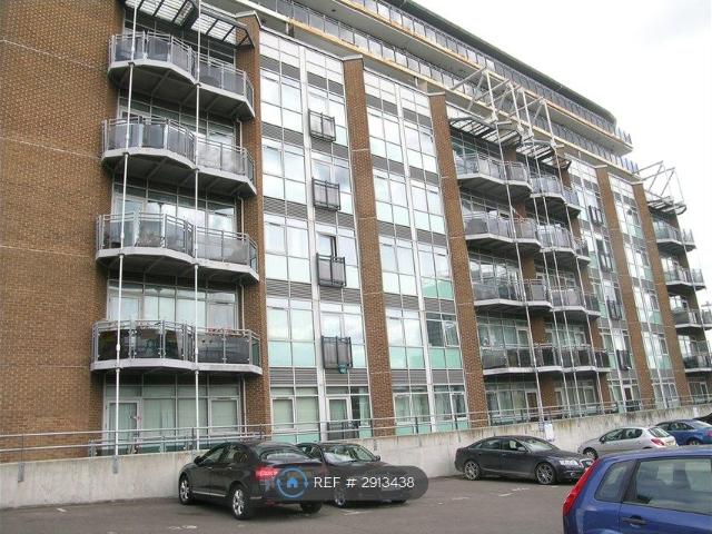 Gerry Raffles Square, London E15, 3 bed flat to rent, £3,200 pcm | PrimeLocation