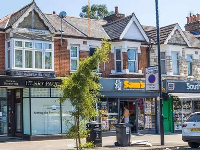 Getty Space, 159 South Ealing Road, London, W5 4QH, United Kingdom | 4 bed apartment for rent #137643887 | Rentberry