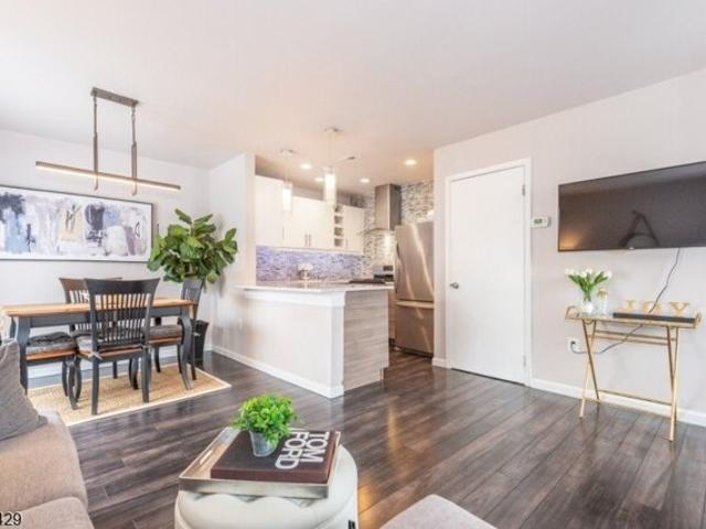 Gettysburg Way, Lincoln Park, Condo For Sale