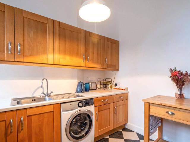 GF, 3 Inverleith Terrace