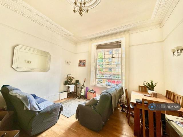 Gff, Bristol, BS8 2 bed flat to rent £1,800 pcm £415 pw