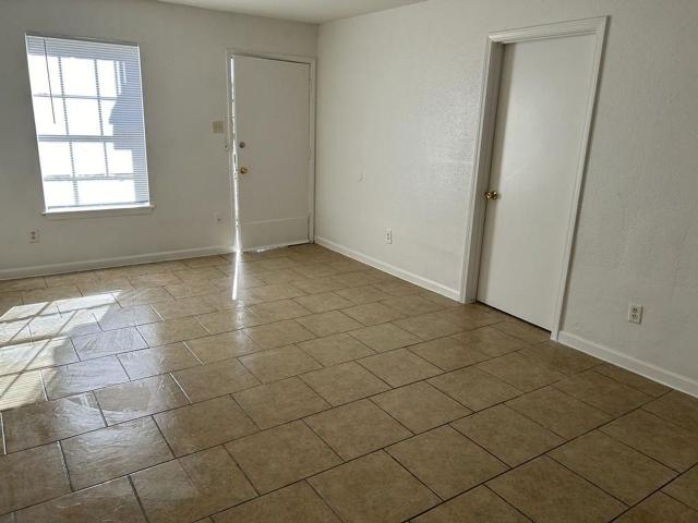 Gia at Memorial 2 Bedroom Apartment for Rent at 7429 Long Point Rd, Houston, TX 77055 Spring Branch East