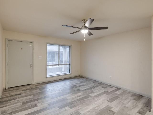 Gia @ Oak Forest 1 Bedroom Apartment for Rent at 3130 Mangum Rd, Houston, TX 77092 Oak Forest Garden Oaks