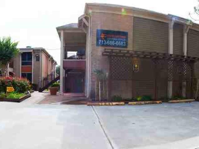 Gia @ Oak Forest 2 Bedroom Apartment for Rent at 3130 Mangum Rd, Houston, TX 77092 Oak Forest Garden Oaks