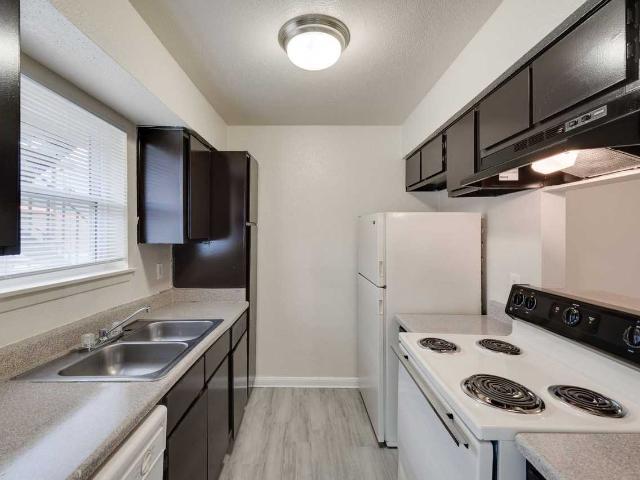 Gia @ Spring Branch 1 Bedroom Apartment for Rent at 1521 Sherwood Forest St, Houston, TX 77043 Spring Branch West