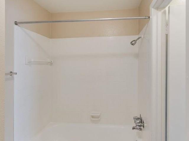 Gia @ Spring Branch 2 Bedroom Apartment for Rent at 1521 Sherwood Forest St, Houston, TX 77043 Spring Branch West