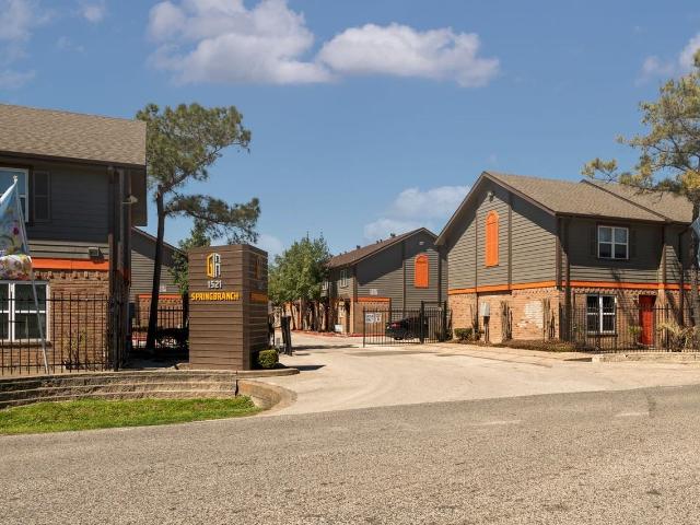Gia @ Spring Branch 2 Bedroom Apartment for Rent at 1521 Sherwood Forest St, Houston, TX 77043 Spring Branch West