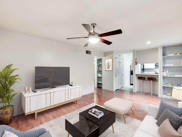 Gia @ Westchase 1 Bedroom Apartment for Rent at 10010 Westpark Dr, Houston, TX 77042 Westchase